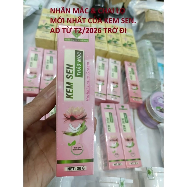 Không ngờ kem chống nắng kiêm nền kéo dài 6 giờ lại khiến da khô khi đi ...